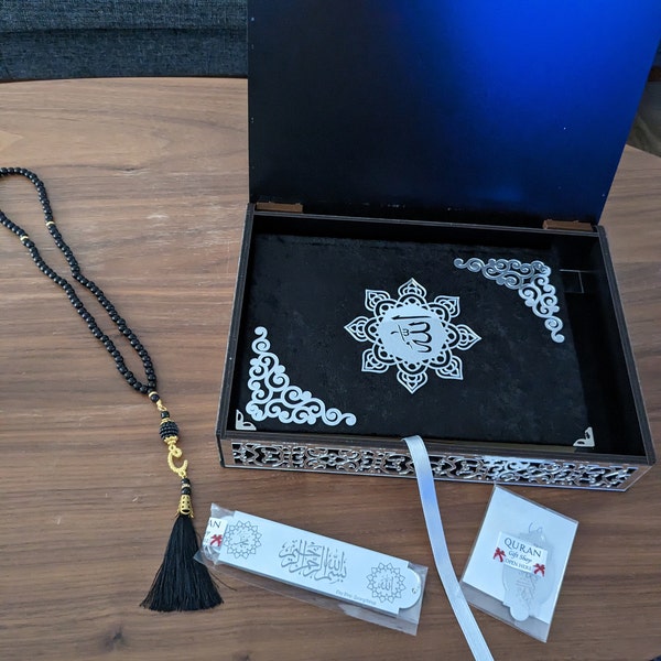 English Arabic Quran, Quran Gift Set, Quran With Velvet Box and Tasbih ...