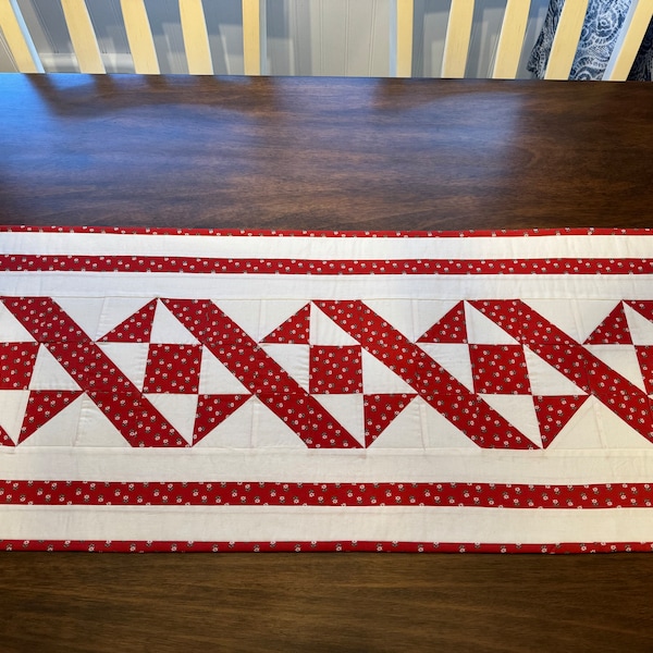 Table Runner Quilt Pattern, Twisted Ribbon PDF Pattern, Table Runner ...