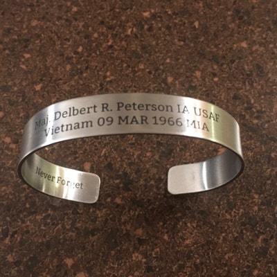 Memorial Bracelet in Memory of Soldier Bracelet Honor the Fallen ...