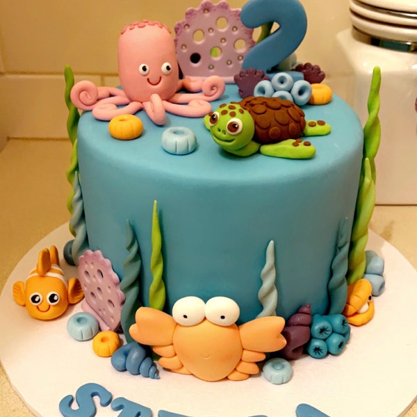 Fondant Sea Creature Cake Toppers. Clam Shells, Seaweed, Crab. Birthday ...