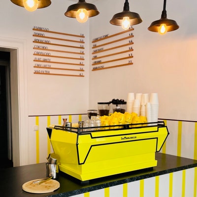 QR MENU QR Table Stand Black Wooden Cube Digital Menus for Restaurant ...