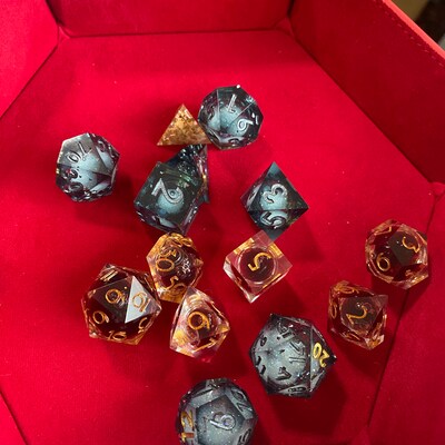 BLOOD DICE Handmade Resin 7 Dice Set for Dnd, Dungeons and Dragons ...
