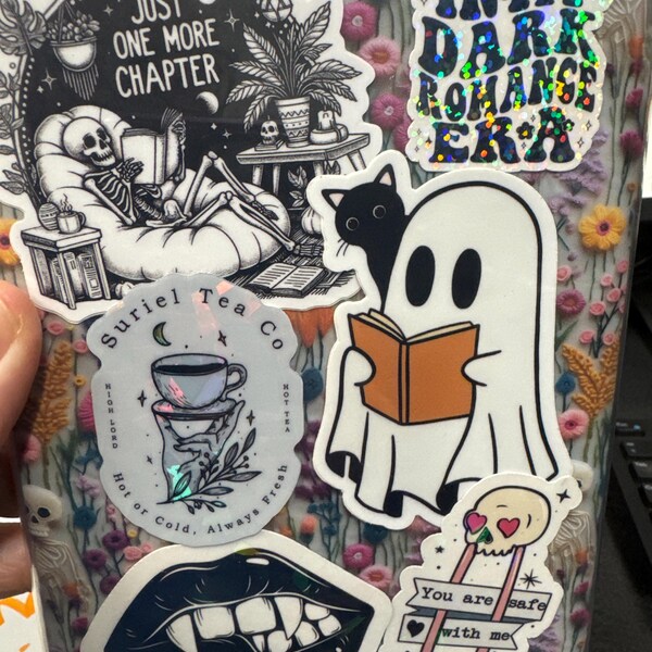 Plot Twist Book Sticker, Vinyl Sticker, Water Resistant Sticker, Kindle ...