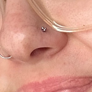 Ultra Tiny 2mm TRI-BEAD Nose Ring Threadless Nose Stud Dainty Nose ...