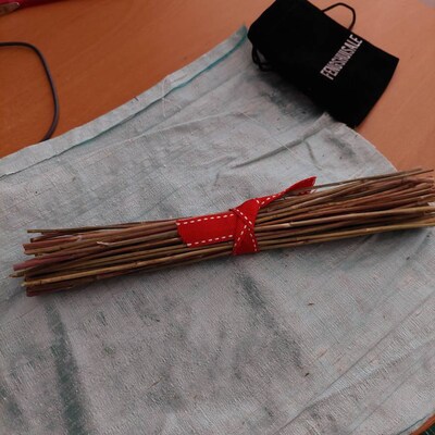 50 Yarrow Stalks Stems Sticks for I Ching Chinese Divination 9 Inch ...