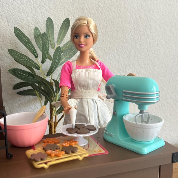 1994 Barbie Mcdonalds Happy Meal Tray. Miniature Happy Meal With Burger ...