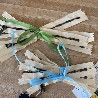 SALE Wholesale Fifty 8 Inch White YKK Zippers Color 501 - Etsy