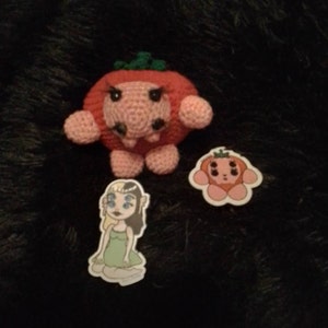 Strawmellie/ Melberry Inspired by Melanie Meme - Etsy