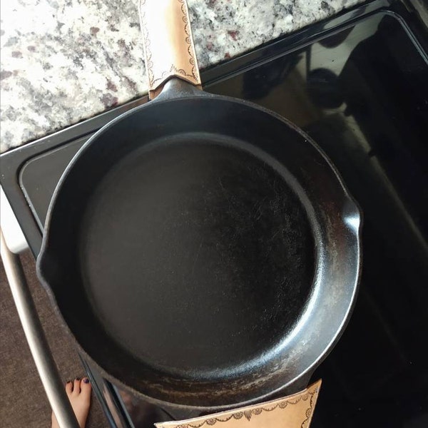 Border Cast Iron Pot Holders - Etsy