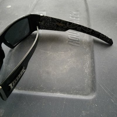 LOCS Sunglasses Shades Graffiti Skull Printed Legs Black Plastic Frames ...