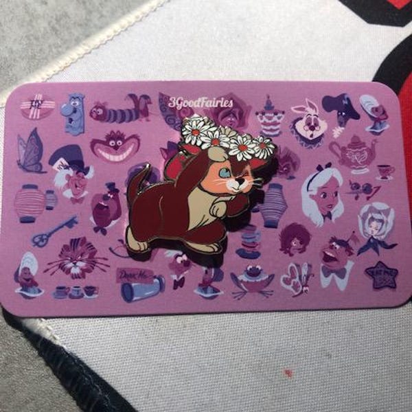 Dinah ‘daisy Crown Pout’ Pin - Etsy