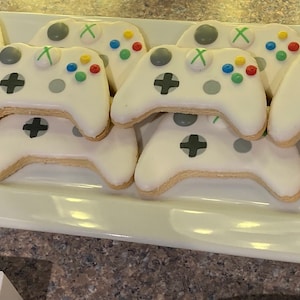 1 Dozen Video Game Controller Cookies Xbox Controller Cookies Game ...