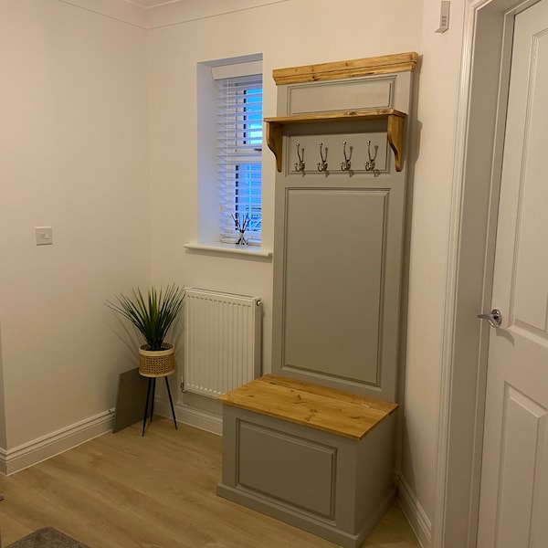 Hand Crafted Liberty Style Settle With Hooks & Storage Chest - Etsy UK