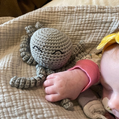 Crochet Octopus for a Preemie Pattern, NICU Octopus PDF, Amigurumi ...