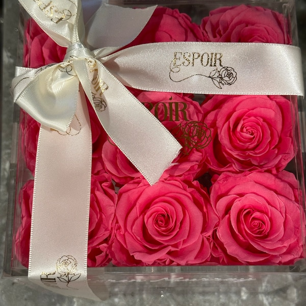 Pack of 16 Long-stem White Preserved Roses Forever Roses ecuadorian ...