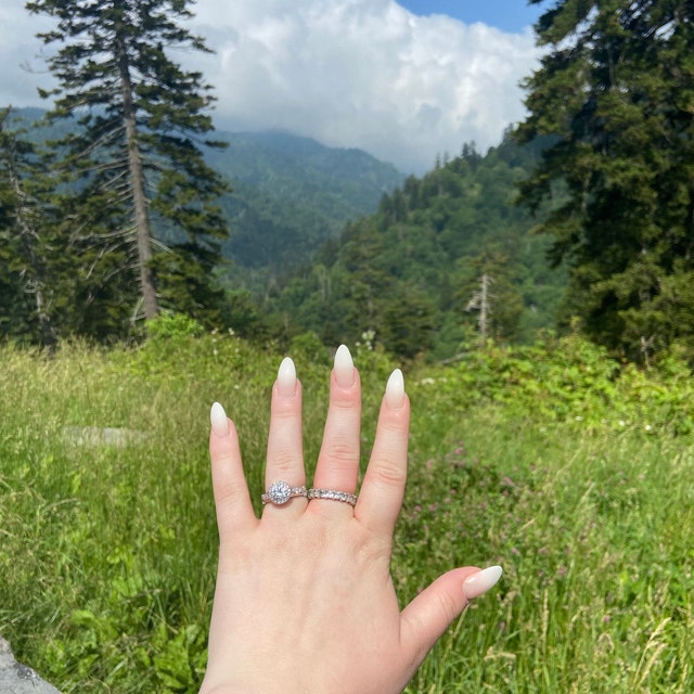 Vintage Filigree Ring, Colorless Moissanite Ring, Halo Vintage Filigree Ring, Colorless Moissanite Ring, Halo