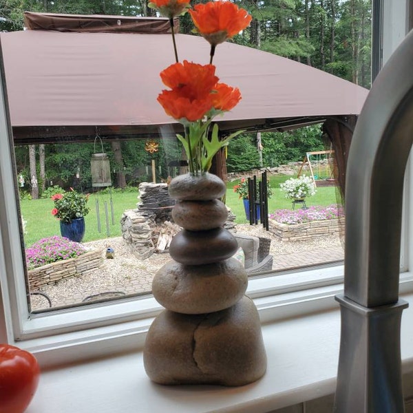 Stacked River Rock Bud Vase: Cairn Stone Vase - Etsy