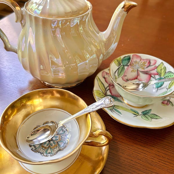 Broken Completely Mismatched Tea Cups and Saucers- Vintage Tea Cups ...