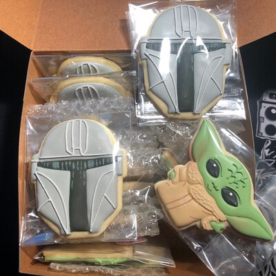 Baby Yoda and Mandalorian Cookies - Etsy