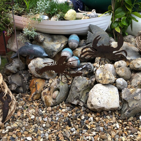 Rusty Lobster Seaside Decor / Rusty Metal Lobster Sculpture / Rusty ...