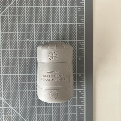 Un-official Fallout 4 Microfusion Cell 1:1 Scale Prop - Etsy