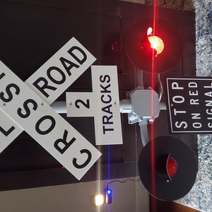 RAILROAD TRAIN CROSSING Signal Sign Kit With Flashing Led Lights Wall ...