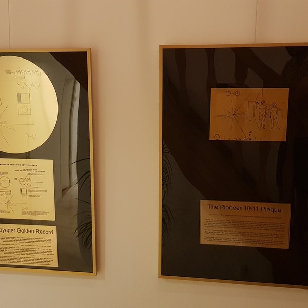 Pioneer Plaque 10/11 METAL Space Probe NASA - With Engraved Explanation ...