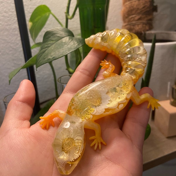 Yin and Yang Koi Fish Set / Koi Fish Keychain / Resin Keychain /best ...