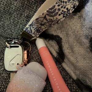 Summer Fridays Keychain Cap Chapstick Holder - Etsy