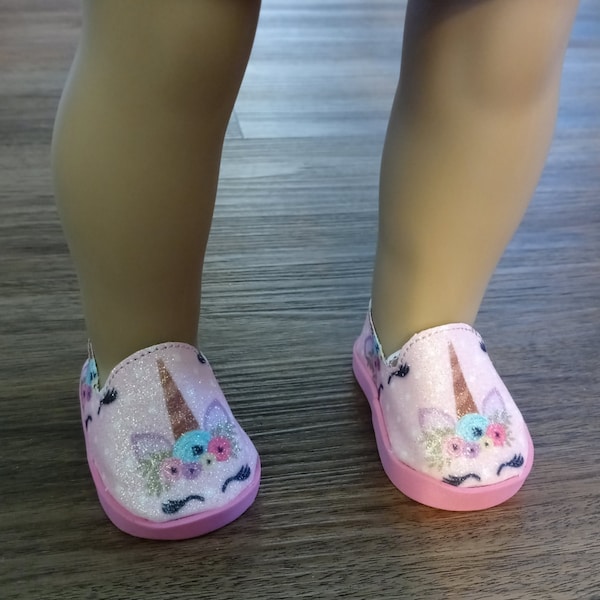 Doll Shoemakers Stand, Enter Size of Feet in Personalization, Custom ...