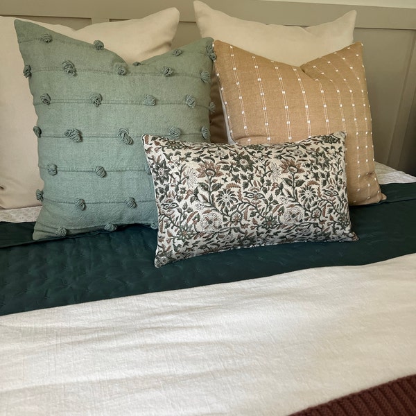 Esma Pillow Cover, Moody Pillow Covers, Moody Pillows, Floral Block ...