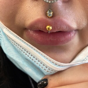 16g Oval Medusa Piercing Oval Lippy Loop Labret Lip Surgical | Etsy