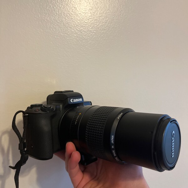 Minolta Maxxum 4 SLR FILM Camera + 35-70mm Zoom Lens~clean & Tested ...