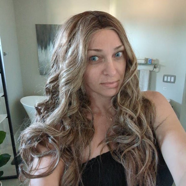 Remi Light Density 16”- 21.5" Neutral Blonde Layered With Curtain Bangs ...