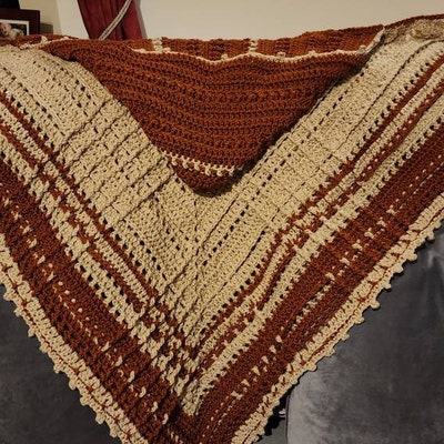 Nova Hooded Triangle Shawl Crochet Pattern, PDF Crochet Winter Hooded ...