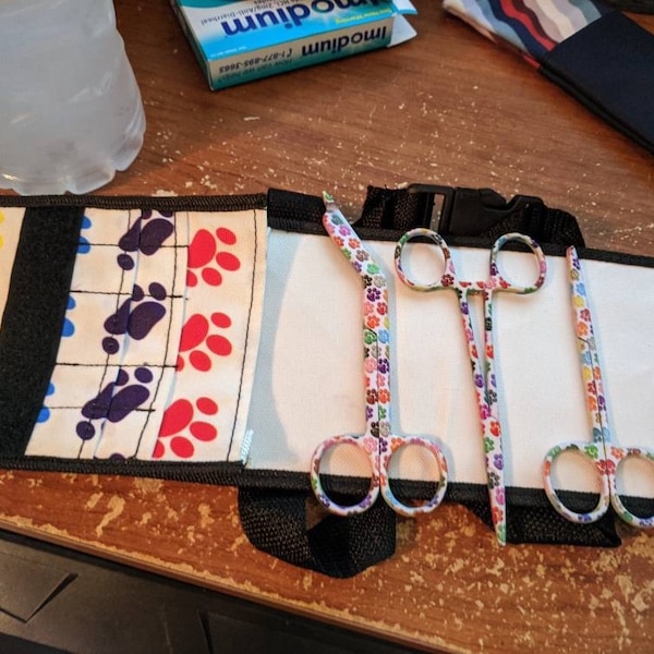 Vet Tech Veterinary Technician Nurse Paw Paper Coated Bandage Scissors by Vettechstuff - Etsy