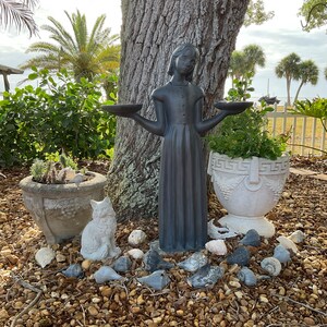 Labrador Garden Statue Sterling Statuary Handmade Solid Concrete Garden ...