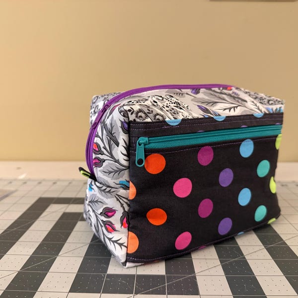 Ultimate Boxy Pouch - PDF Sewing Pattern for a Fully Lined Boxy Zipper ...