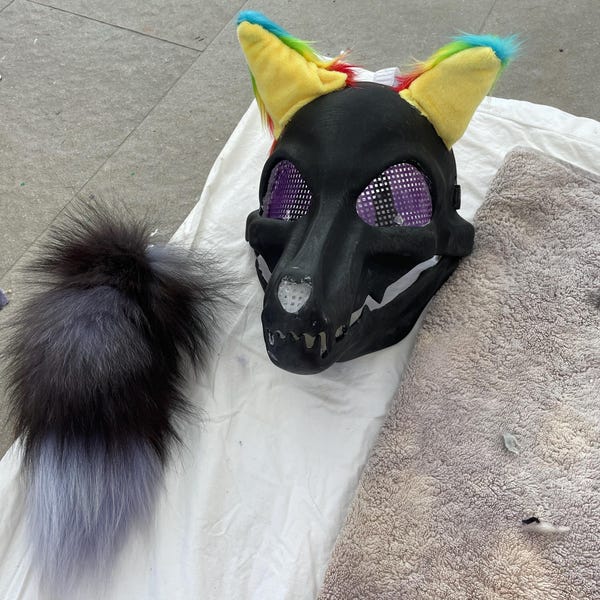 Toony Wolf Skull Mask - Movable Moving Hinge Jaw- 3D Printed Skulldog ...