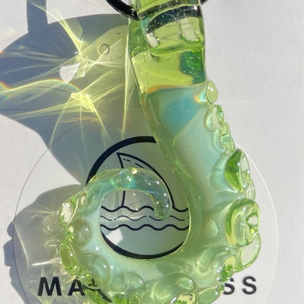 Hand Sculpted Borosilicate Glass Whale Tail Fluke Pendant! - Etsy