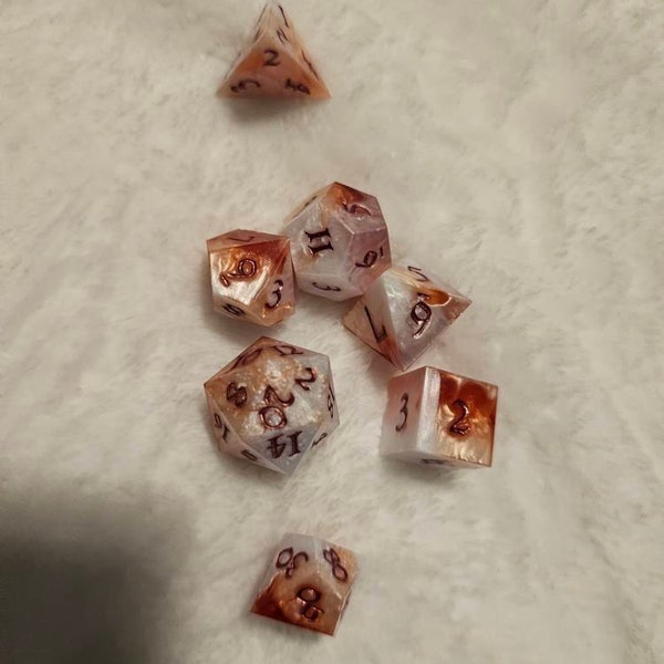 Classic Rose Barrel Dice Set, Dungeons & Dragons, Barrel D4 - Etsy