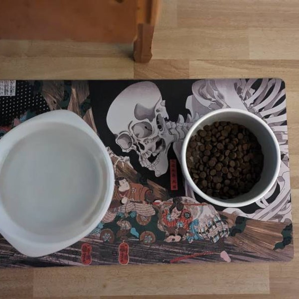 Mitsukuni Defying the Skeleton Specter 14" X 24" Playmat With Option ...