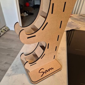 4 Keyring Stands With 2 Different Sizes and Styles, Keychain Stands Can ...