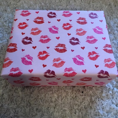 Kisses Gift Wrap, Valentine Wrapping Paper, Flat Sheet Paper ...