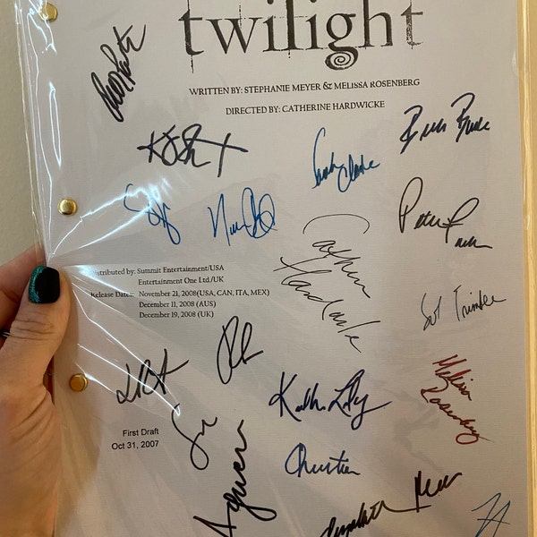Twilight Film Movie Script Screenplay With Signatures, Autographs ...