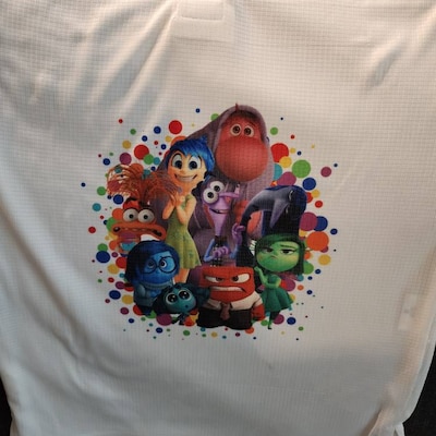 Inside Out 2 png, camisa de adentro hacia afuera, pegatina Cricut de ...