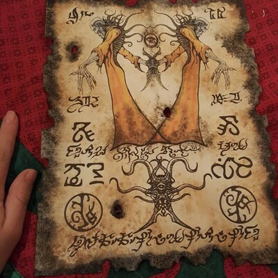 Cthulhu King in Yellow Larp Necronomicon Scrolls Dark Witchcraft Magick ...