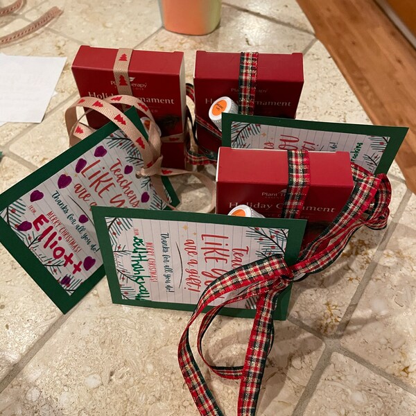 Teacher Christmas Gift Tag Printable - Teacher Christmas Card - Teacher ...