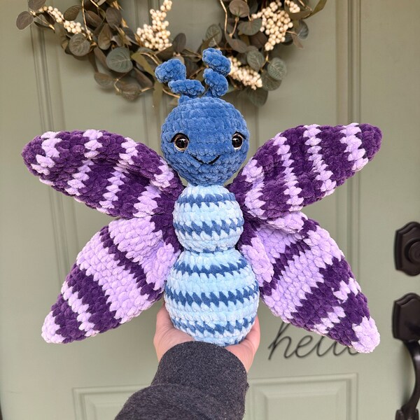 Crochet Leo the Bee PATTERN | Amigurumi Plushie | Crochet Snuggler ...