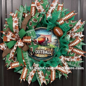 Round Faux Stained Glass Race Horse Wreath Sign, Metal Wreath Sign ...